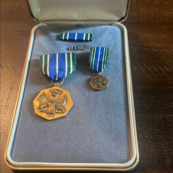 Accessories | Us Army Medal For Military Achievement 4 Piece Medal Set ...